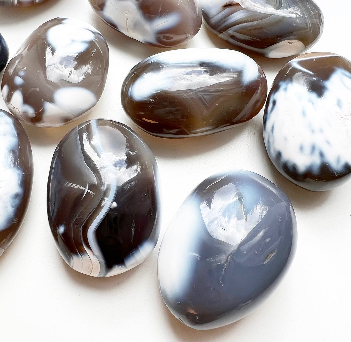 Orca Agate Crystal Properties – MeadowsCrystals